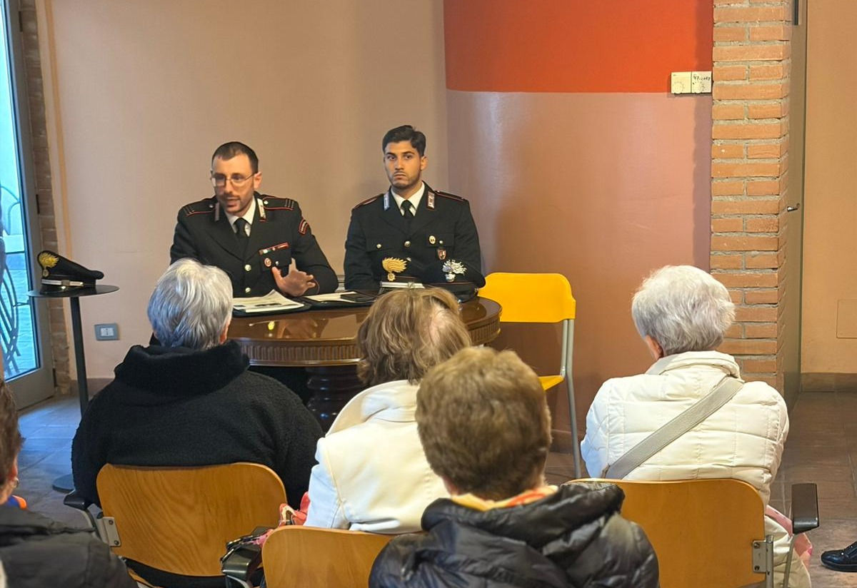 Occhio alle truffe, carabinieri "in cattedra" ad Arcene per insegnare ...